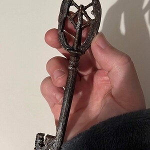 Resident Evil Village Lady Dimitrescu Key 3d Printed Replica - Etsy