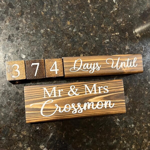 Engagement Gift - Wedding Countdown Blocks - Days Until/years as Custom Mr and Mrs Gift for the ...