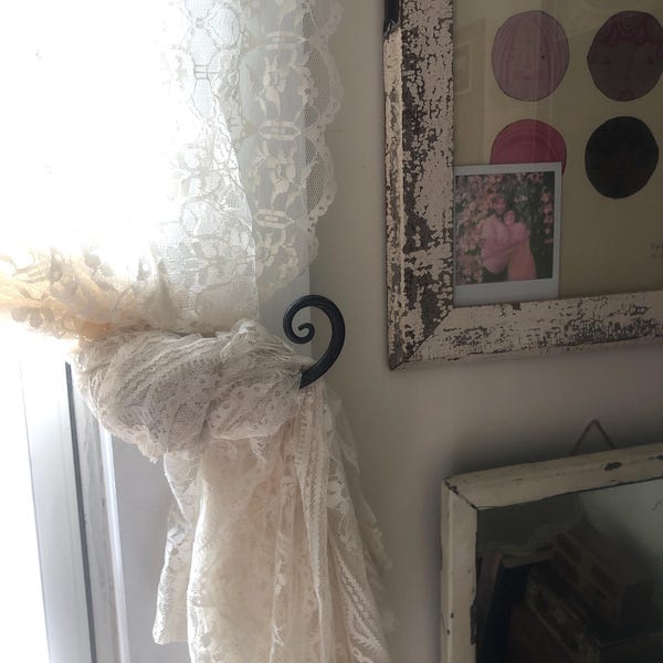 Wrought Iron Curtain Tie Back With Scroll Design, Metal Curtain Hold ...