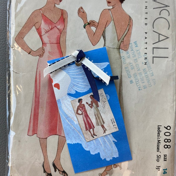 Vogue 9838 Vintage 1959 Sewing Pattern Womans Wiggle Dress Double ...