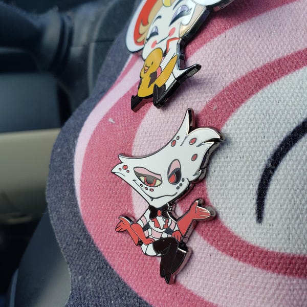 Cute Jollibee Fan Pin / Fast Food Mascot Design / Hard Enamel ...