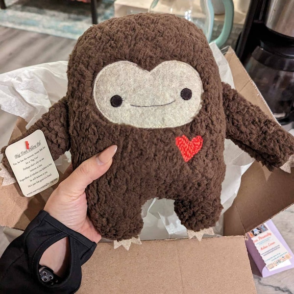 Big Foot Stuffed Toy, Big Foot Plushie, Kawaii Big Foot Plush Doll ...
