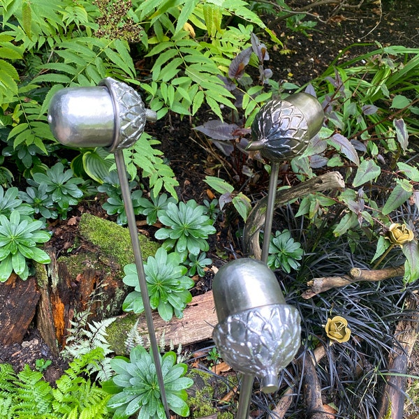 Obelisks, Large Metal Garden Obelisk With Twist Top, Rustic Plant ...