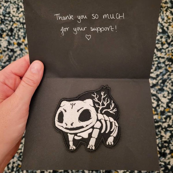 Spooky Bulbasaur Patch - Etsy