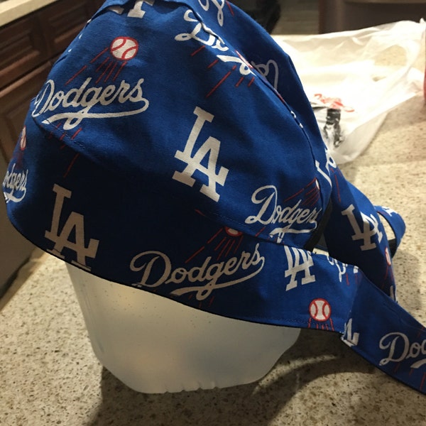 Skulls and Roses Scrub Cap, Surgical Cap, Chemo Cap, Headwear - Etsy