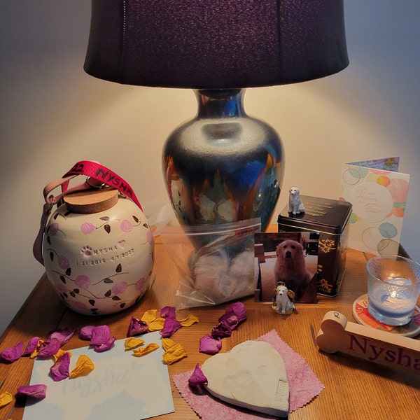 Pet Urn, Cat Urn, Cat Urn With Roses, Floral Cat Urn, Romantic - Etsy