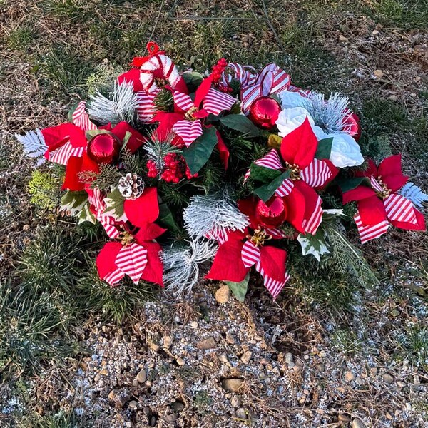 Cemetery Flowers - Cemetary Flowers - Silk Cross - Cemetery Cross ...