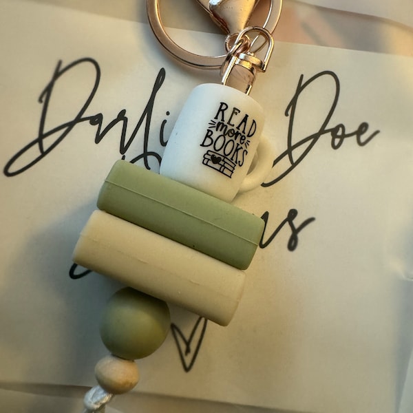 Book Lover Keychain|book Keychain|read More Books Keychain|silicone ...