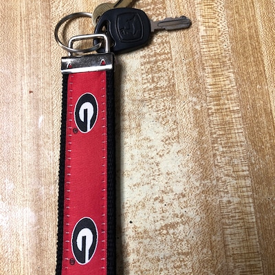 University of Georgia Bulldogs Wrislet Keychain - Etsy