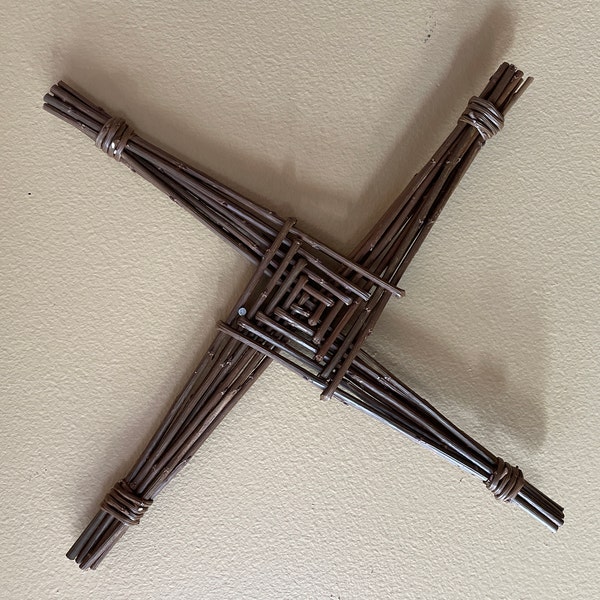 2x St Brigid’s Crosses • Cros Bríde • Traditional Irish • 30cmx30cm ...