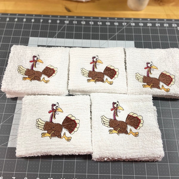Running Turkey Machine Embroidery Design Thanksgiving Day - Etsy