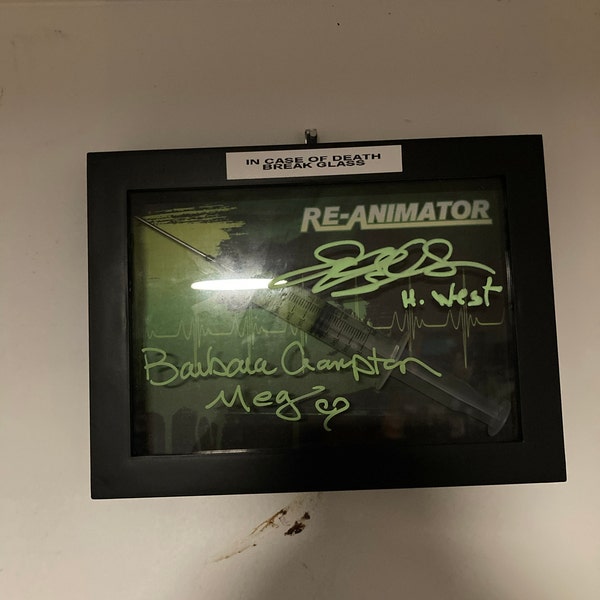 Re-animator Prop Replica Reagent Syringe Shadowbox - Etsy