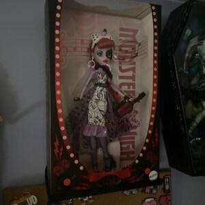 Wall Mount/floating Shelf for Monster High Reel Drama Buy Multiples and ...