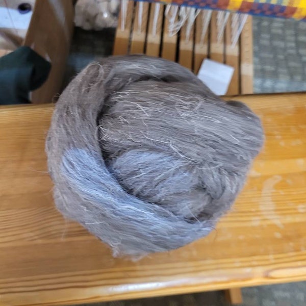 Corriedale Roving, Grey Corriedale Top, 100 Grams of Spinning Fiber ...