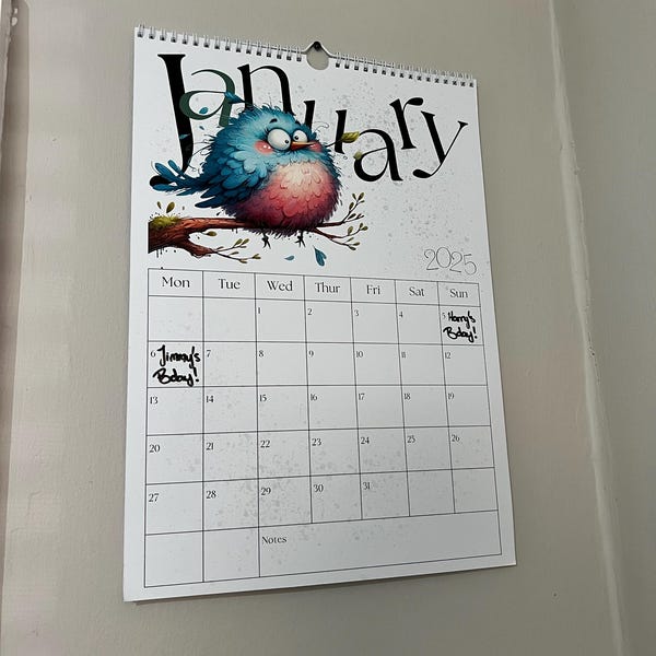 2025 Desktop Tent Calendar - Elegant Green Foliage Design - Monthly ...