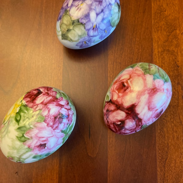 Hand Painted Porcelain Easter Egg With Pink Roses , Shabby Style ...