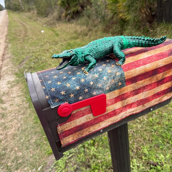 Toon Turtle Mailbox Topper - Customizable Colors! - Etsy