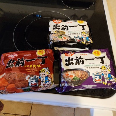 Buldak Spicy Noodles Fan Ramen Gift Bag Ramen, Topikko Korean Rice ...