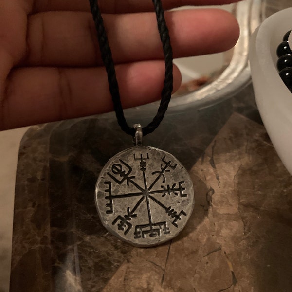 Vegvisir Wall Tapestry | Viking Compass Wall Hanging | Nautical ...