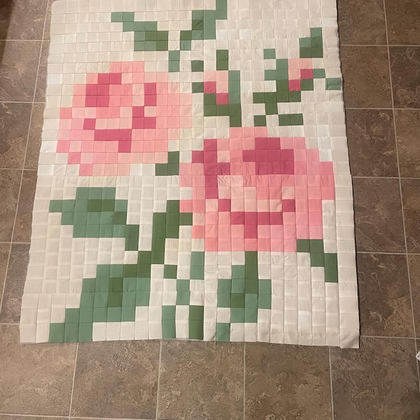 Pixelated Rose Quilt Sewing Pattern | Floral Patchwork Wall Hanging PDF ...