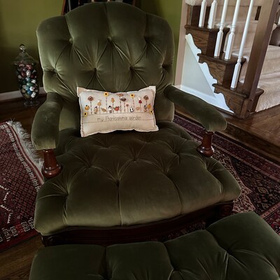 Country Christmas Garden Pillow: Red cottage Style - Etsy