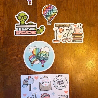 Bookworm Sticker / Book Lover Sticker / Reading Sticker / Die Cut ...