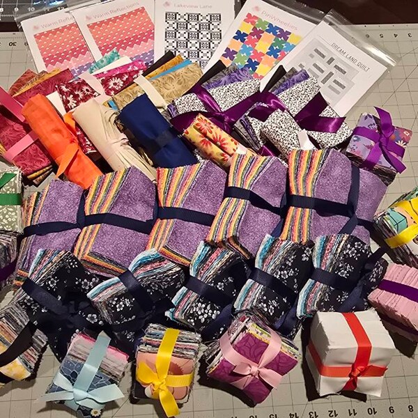 Starshine in Multi Quilt Kit Fabric Pattern and Binding and Backing ...