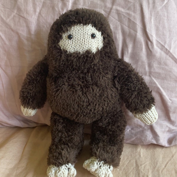 Yeti and Sasquatch Knitting Pattern - Etsy