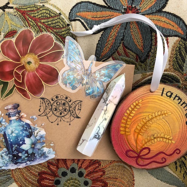 Mixed Wonderland Flying Keys // Dragonfly Butterfly Key // Alice and ...