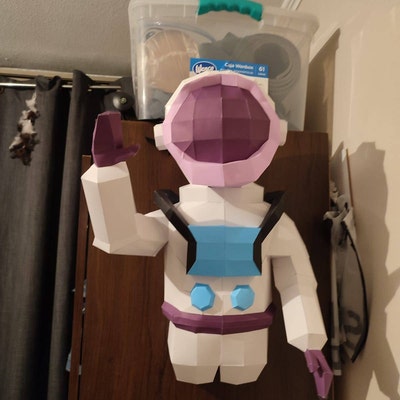 Paper Craft Astronaut, SVG PDF, Spaceman 3D Paper Model, Paper Craft ...