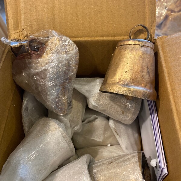 12 Tin Heart Wreath Garland Garden Decor Bells, Metal Strikers Approx ...