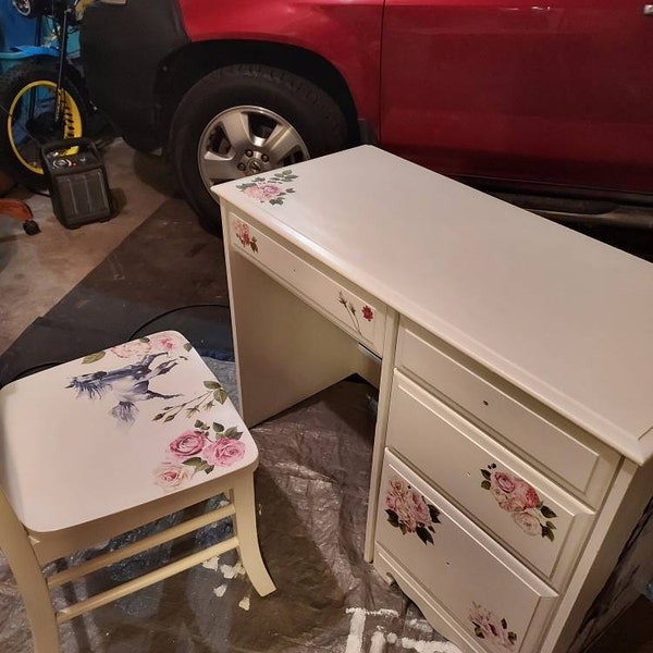 DELICATE ROSES, Rub on Transfers for Furniture, Redesign With Prima ...