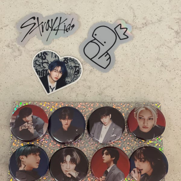 STRAY KIDS Bow Heart Lightstick Sign Photo Name Glitter Rhinestone ...