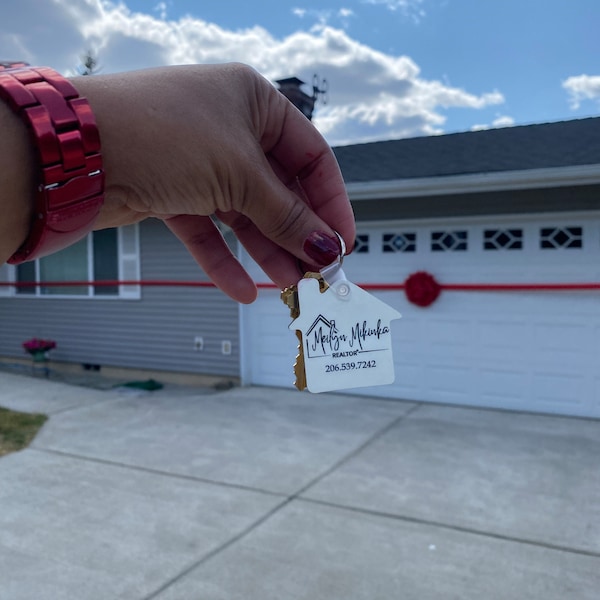Realtor Sold Sign Keychain, Closing Gift for Clients, House Key Keyring ...