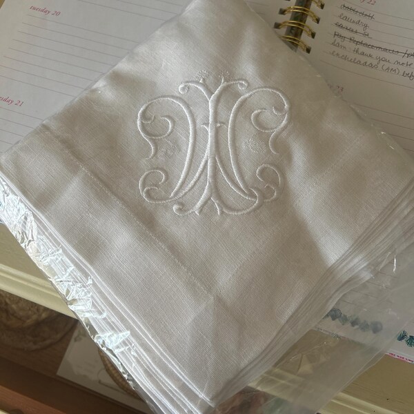Set of 6 White Personalized Embroidered Napkins, Monogrammed Napkins ...