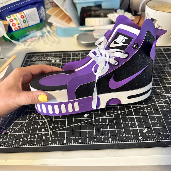 3D Sneaker Gift Box Svg 3D Sneaker Box Trainer Gift Box for Cricut and ...