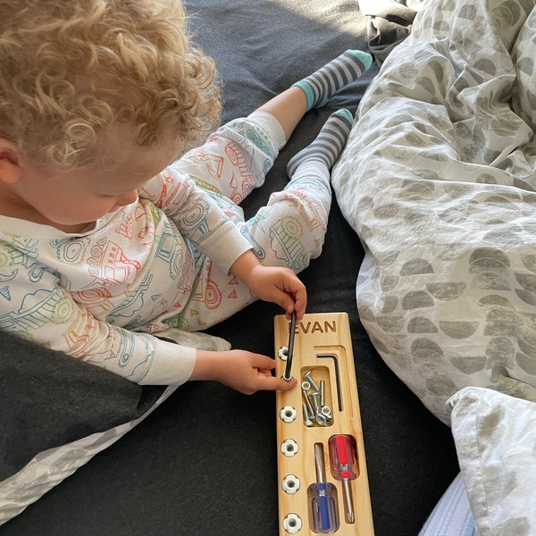 Montessori Wooden Screw Board / Educational Toy / Natural Toy / Kids ...
