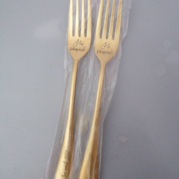 Engraved Gold Wedding Forks: Personalized Mr & Mrs Keepsake - Etsy