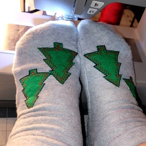 Green Pepper Pattern - Fleece Polar Slippers Socks Booties for Adults ...