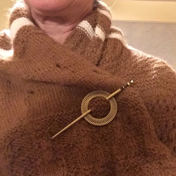 Highlands Medieval Shawl Pin, Metal Bronze or Silver Tone Pin With a ...