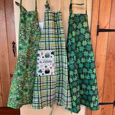 Bee Apron Green Bee Apron Honey Bee Apron Chef Apronbaking Apron Bumble ...