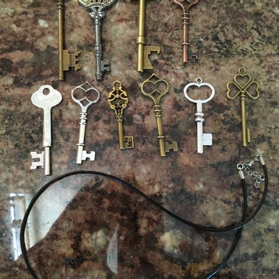 Skeleton Keys Bulk Lot Set 10 Pcs Pendants Steampunk Keys Assorted ...