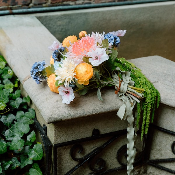Modern Dried & Faux Flower Bouquet - Flower Arrangement for Home ...