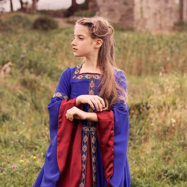 Medieval Renaissance Tudor Headpiece/ Medieval Headdress/ Escoffion ...