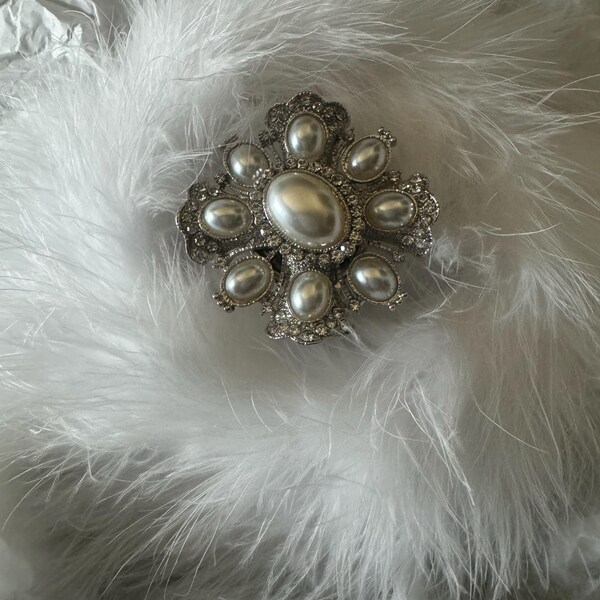 Powder Puff ~ Body Dusting Powder Puff ~ off White Fur Puff With Pink ...