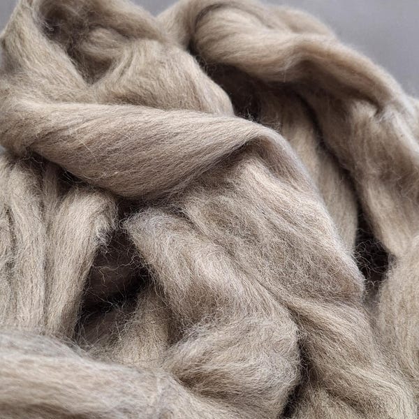 22 Lb Wholesale Wool Roving, Natural Un Dyed White Wool Top Fiber ...