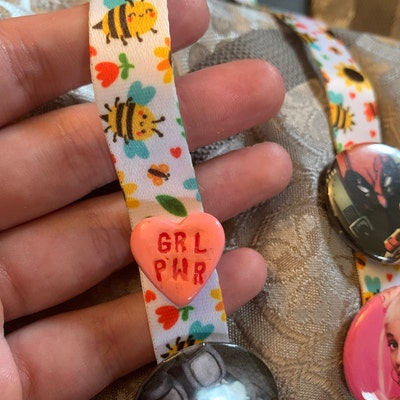 Enamel Pin Feminist Girl Power GRL PWR - Etsy