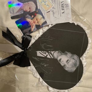 Ateez Seonghwa Photo KPOP Picket / Fan With Ruffles - Etsy
