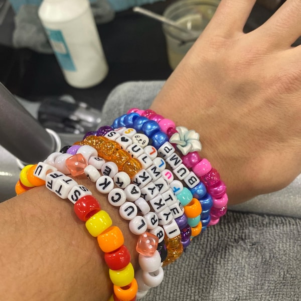 UFO Alien Kandi Bracelet, Alien Lover, UFO Inspired, Sci-fi - Etsy