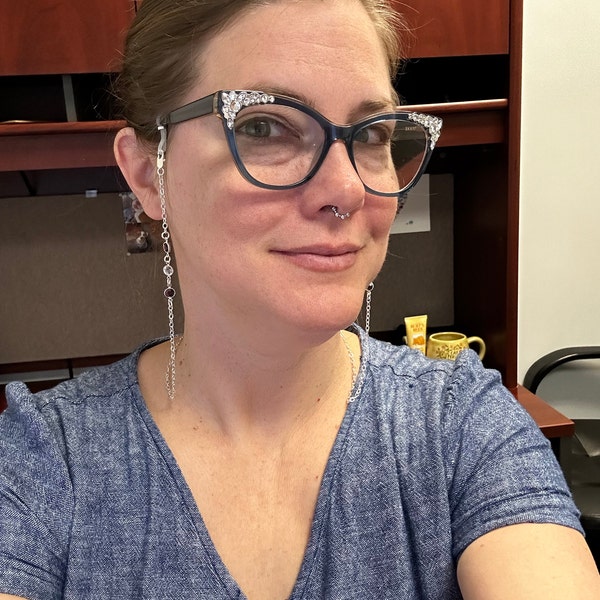 Mia Matte Gold Eyeglass Loop Necklace, Upscale Gold Glasses Chain for ...